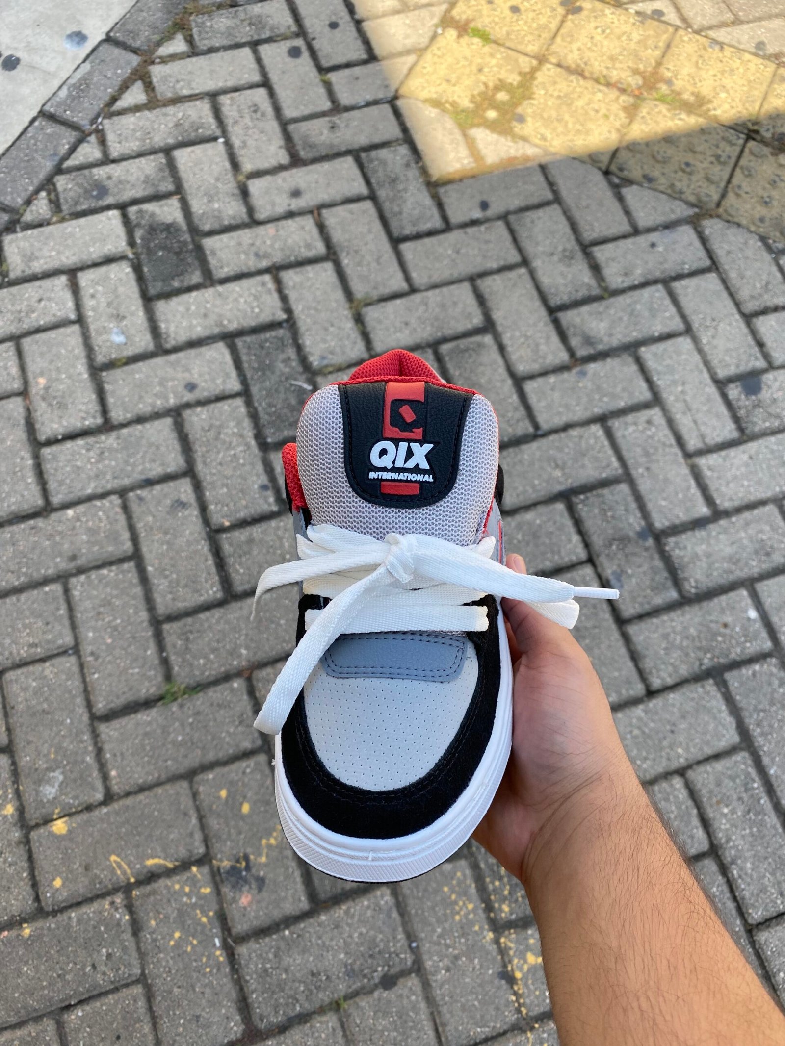 TENIS QIX 90s-PRETO/VERMELHO/BRANCO - LOKO