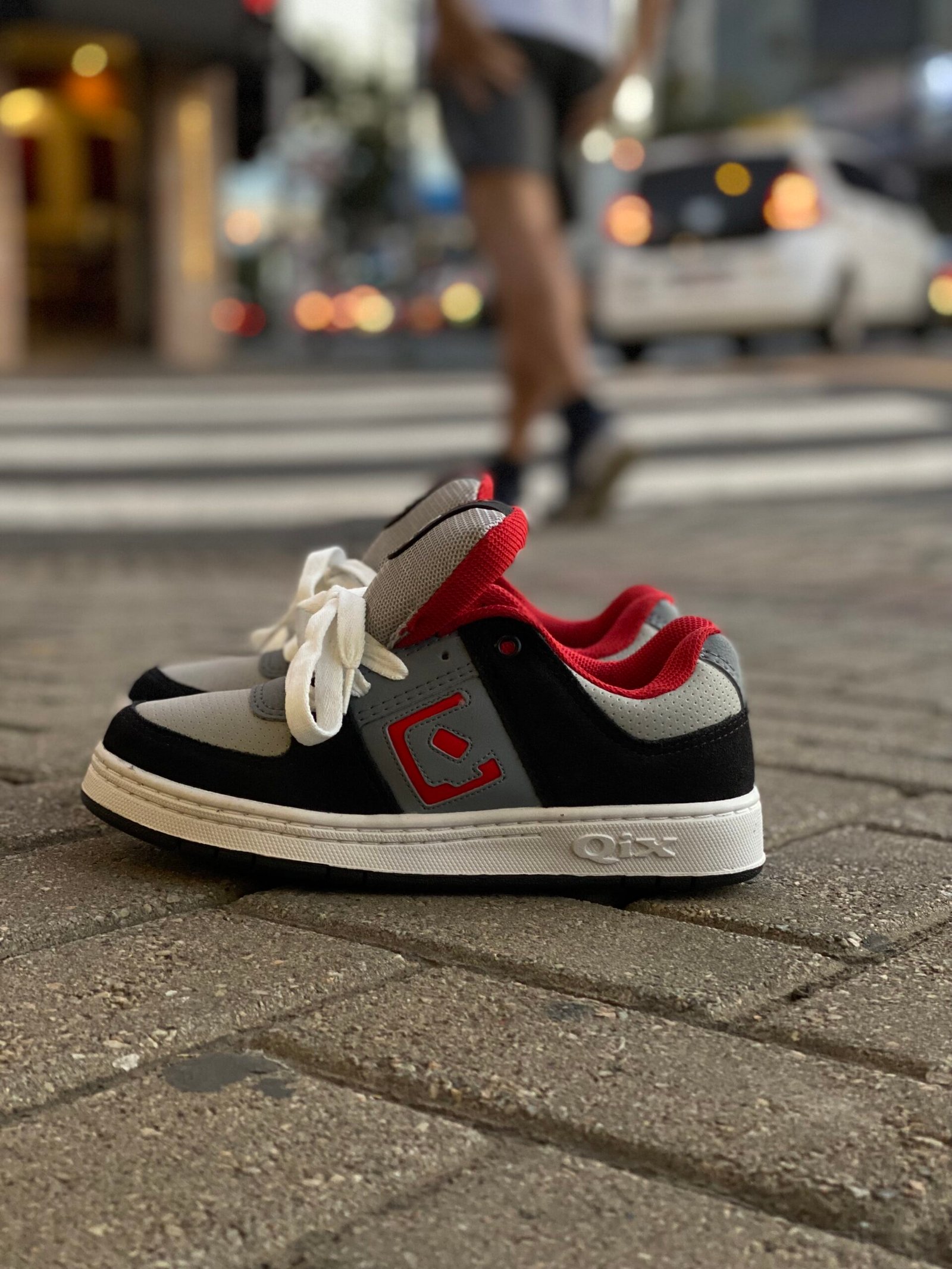 TENIS QIX 90s-PRETO/VERMELHO - LOKO