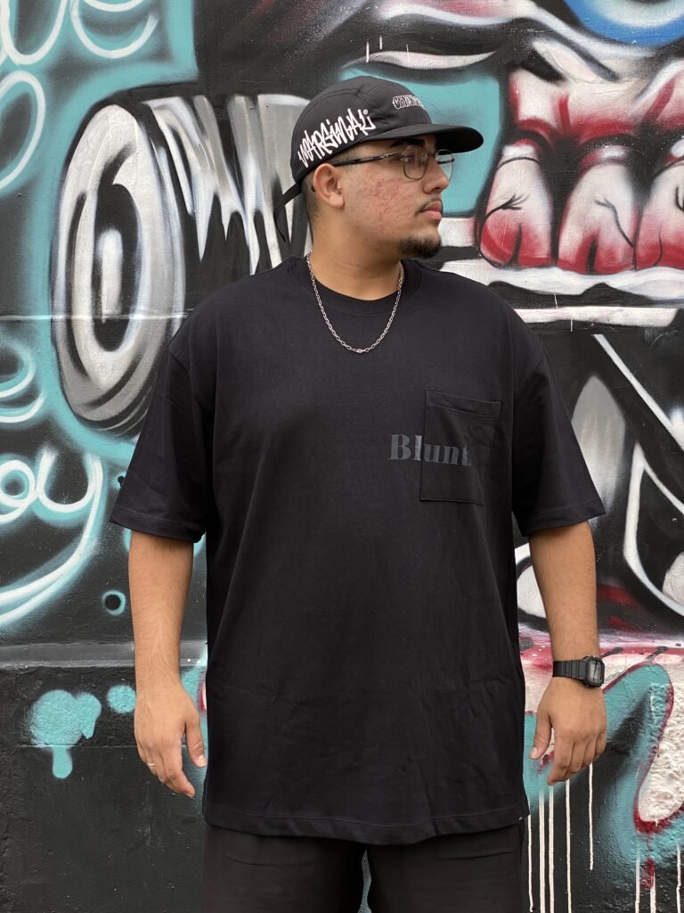 CAMISETA OVERSIZED BLUNT UTICA PRETO – Loja Loko